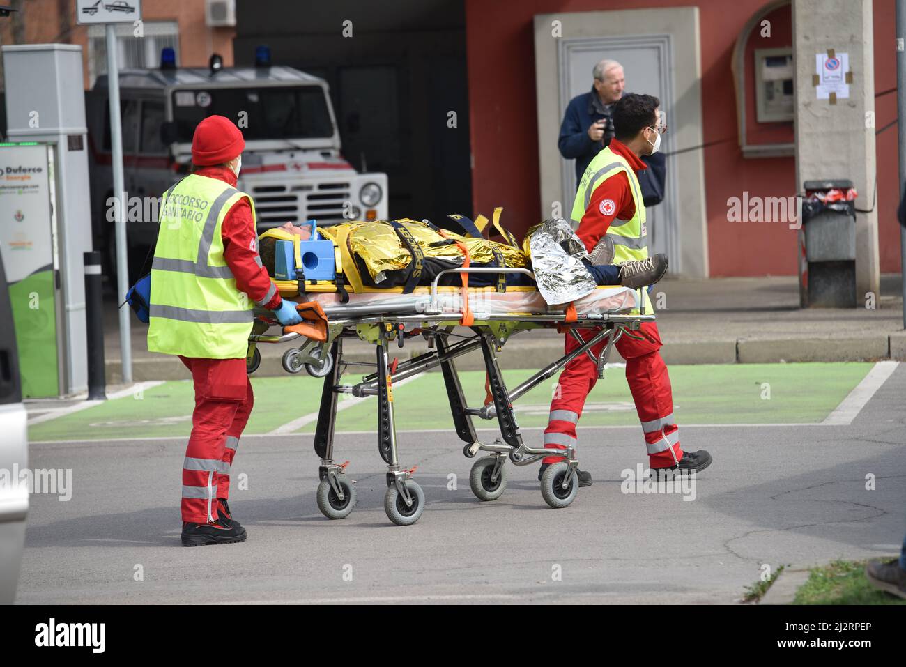 First aid demonstration Stock Photo - Alamy