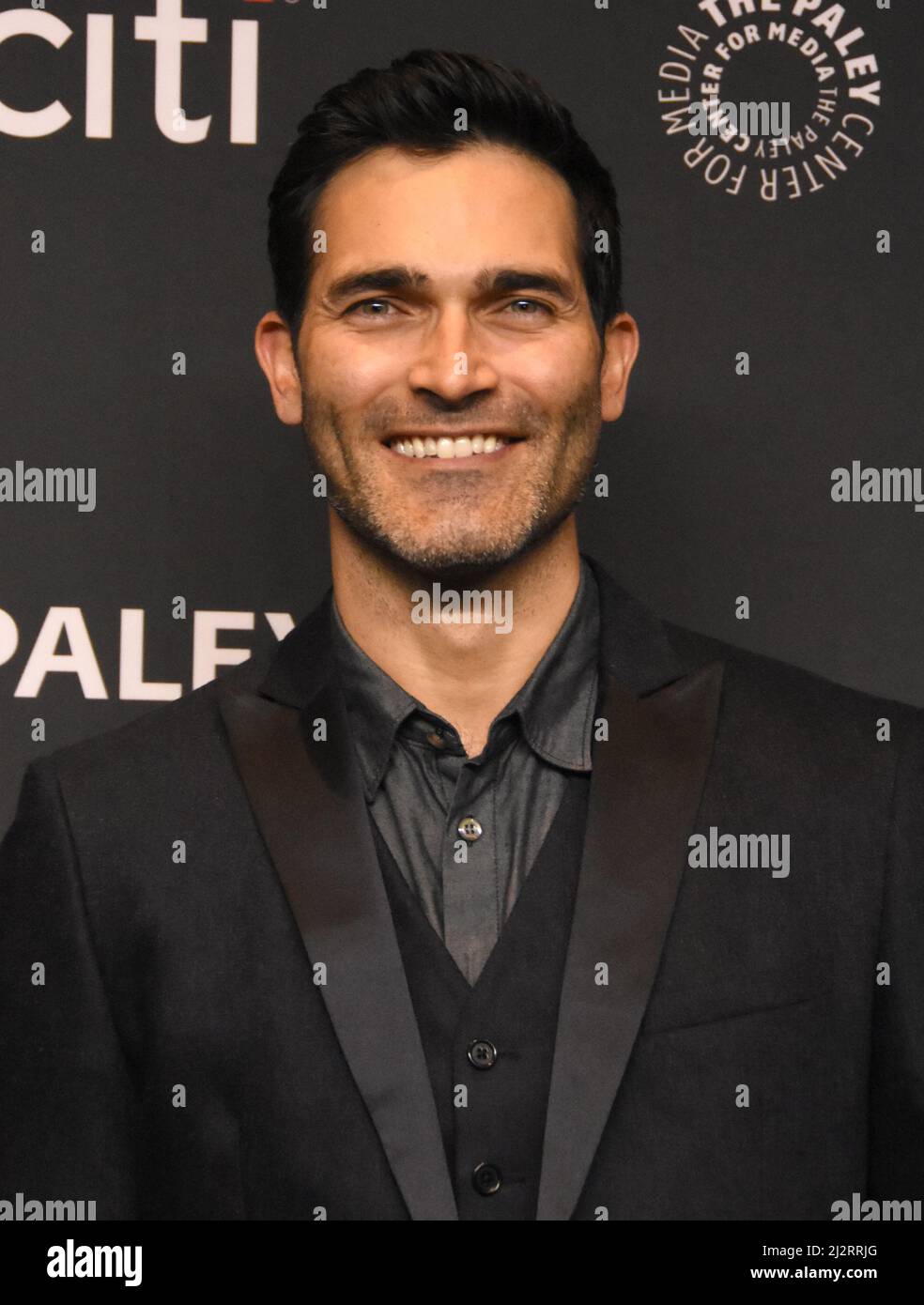 Currently Single Actor Tyler Hoechlin Dated Monika Clarke! – KHLJE