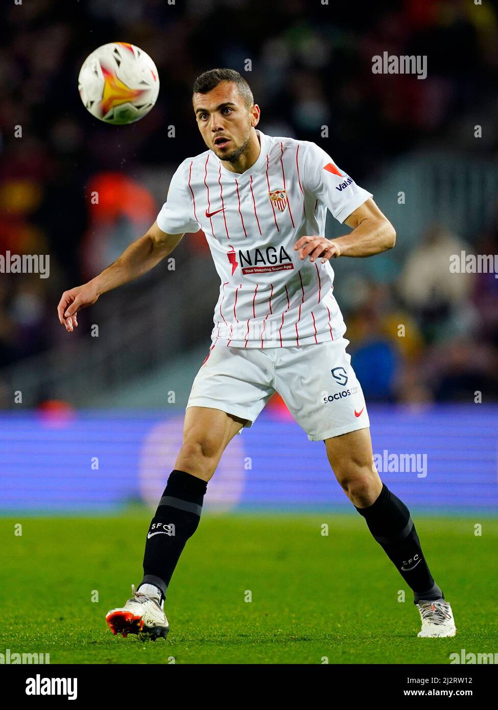 Joan Jordan of Sevilla FC during the La Liga match between FC Barcelona ...