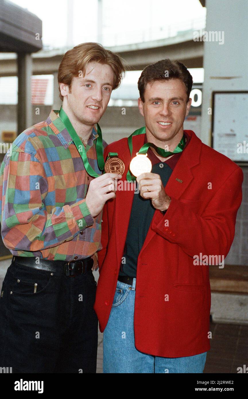 Runner Tom McKean arrives home from the 1993 IAAF World Indoor ...