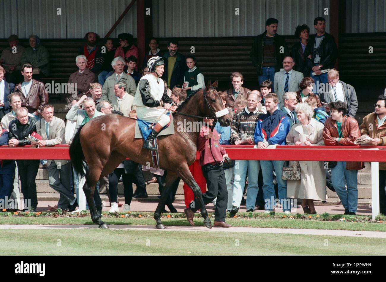 Horse Racing at Redcar. Lester Piggott at the Zetland Gold Cup Day ...