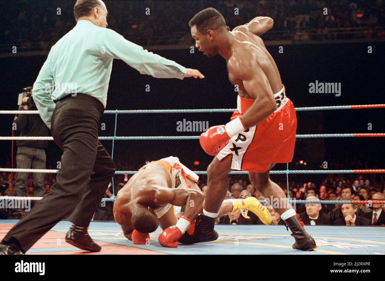 Donovan razor ruddock hi-res stock photography and images - Alamy