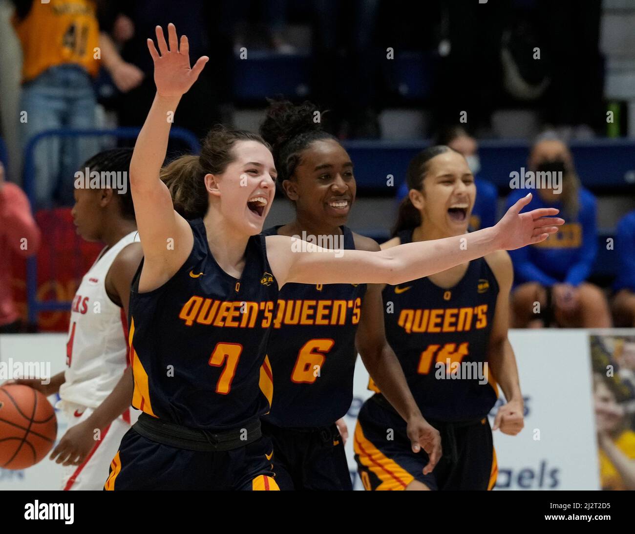 April 3, 2022, Kingston, ON, Canada: Queen's Gaels' Emma Weltz (7 ...