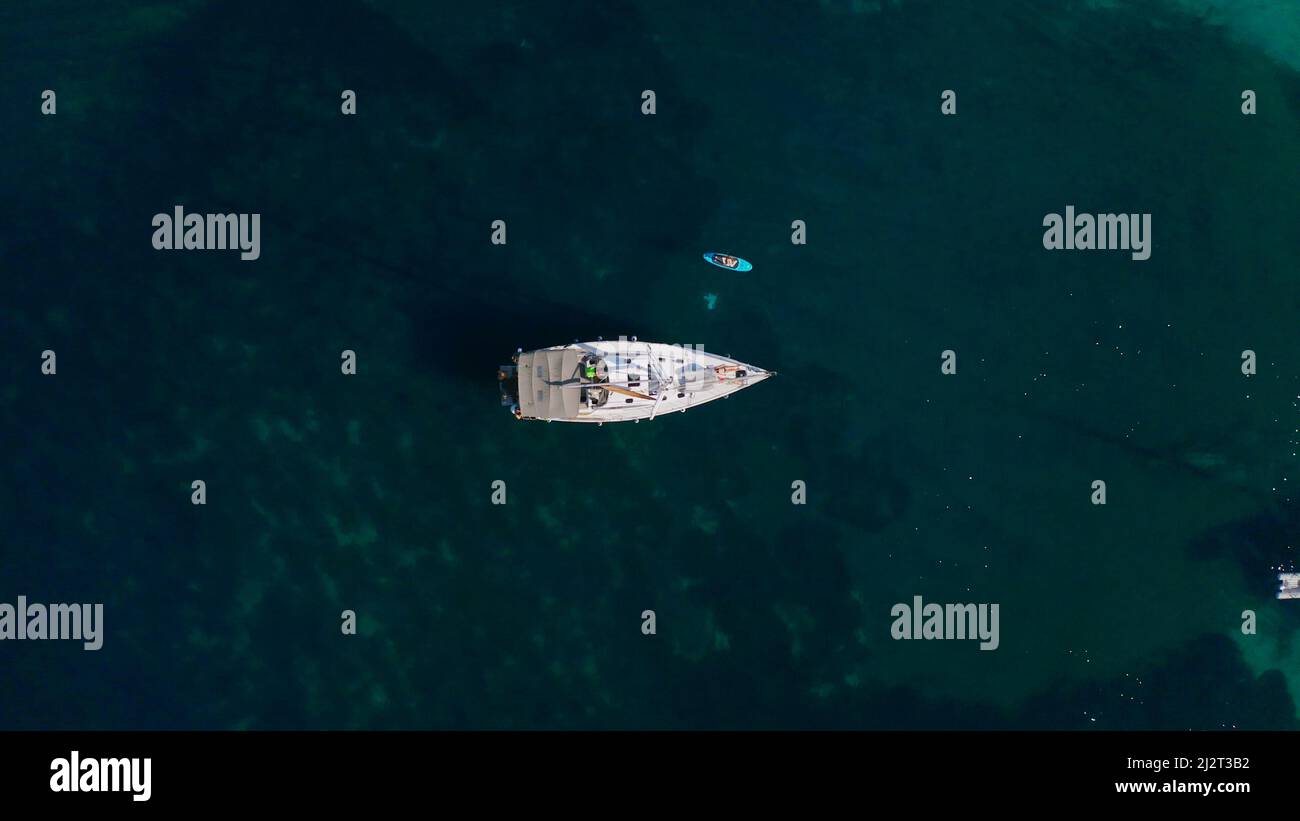 4k top view fishing boat hi-res stock photography and images - Alamy
