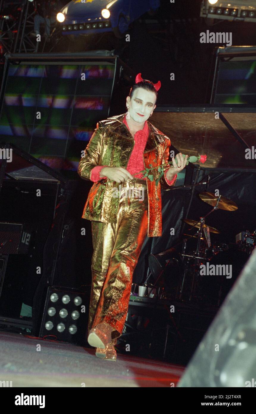 U2 zoo tv tour hi-res stock photography and images - Alamy