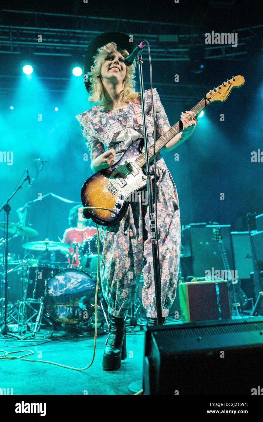 Izzy phillips band hi-res stock photography and images - Alamy