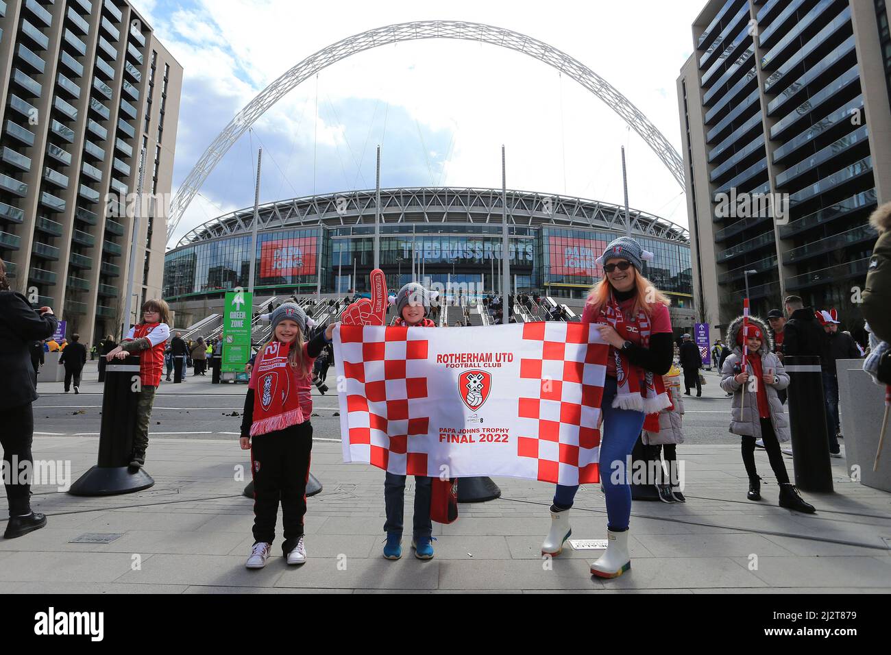 A family of Rotherham United fans seen prior to kick off Stock Photo ...