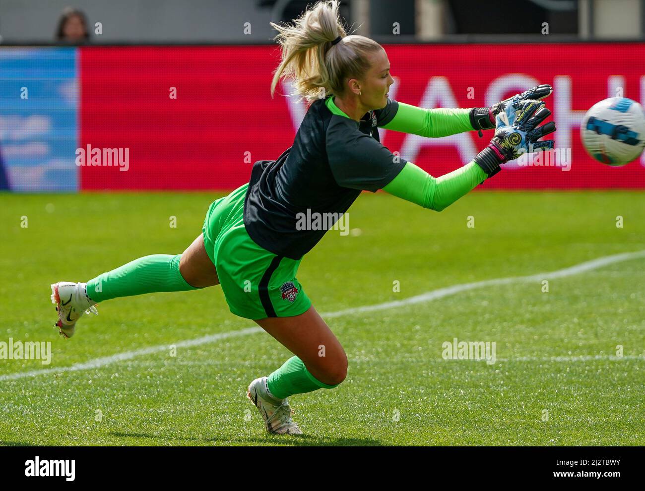 Devon kerr hi-res stock photography and images - Alamy