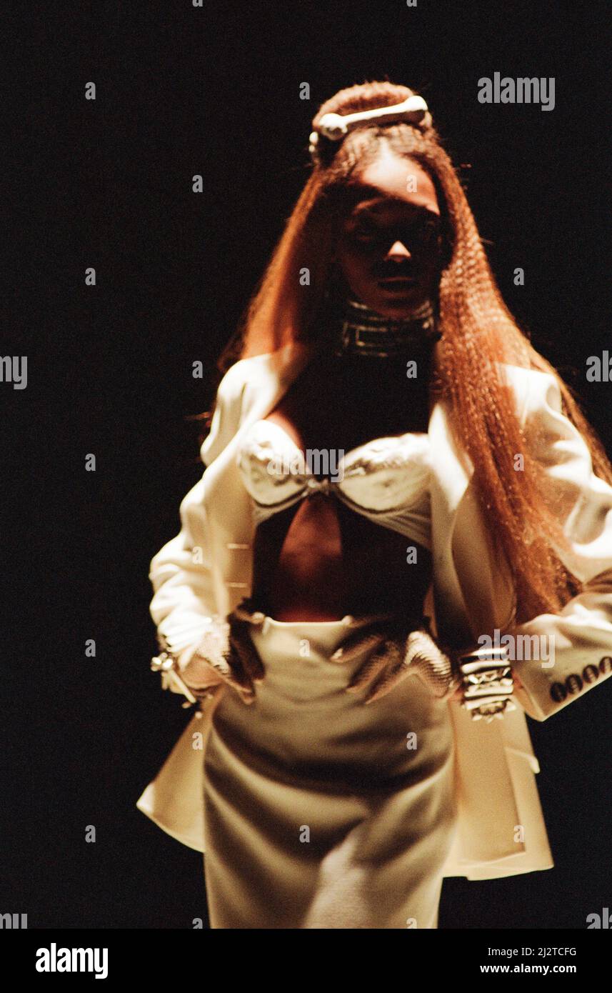 Naomi Campbell, London Fashion Week 1992, 10th October 1992 Stock Photo ...