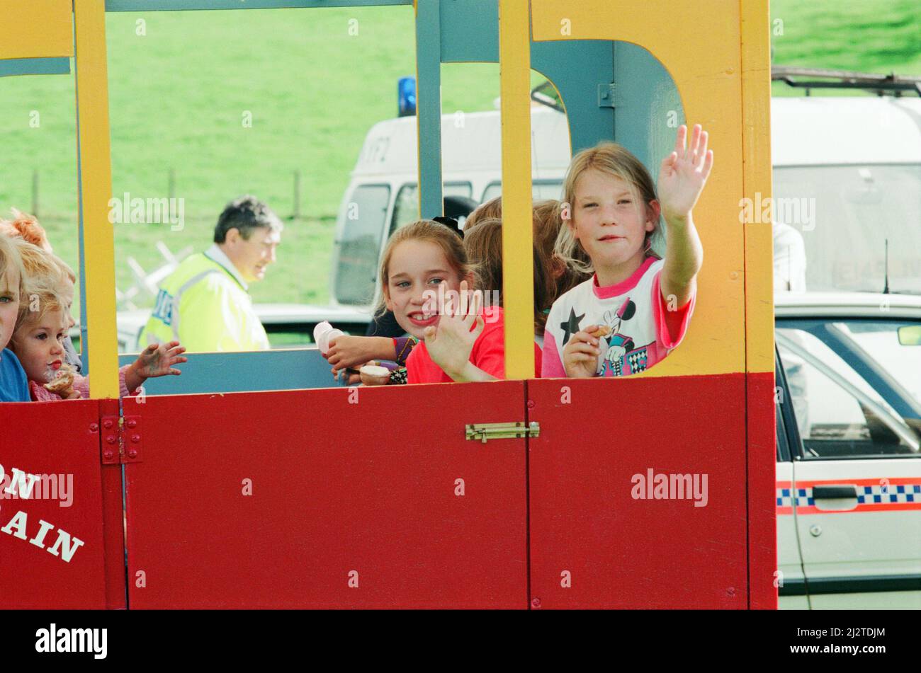 Agricultural Show Castleton, 11th September 1993. Pictured. Youngsters ...