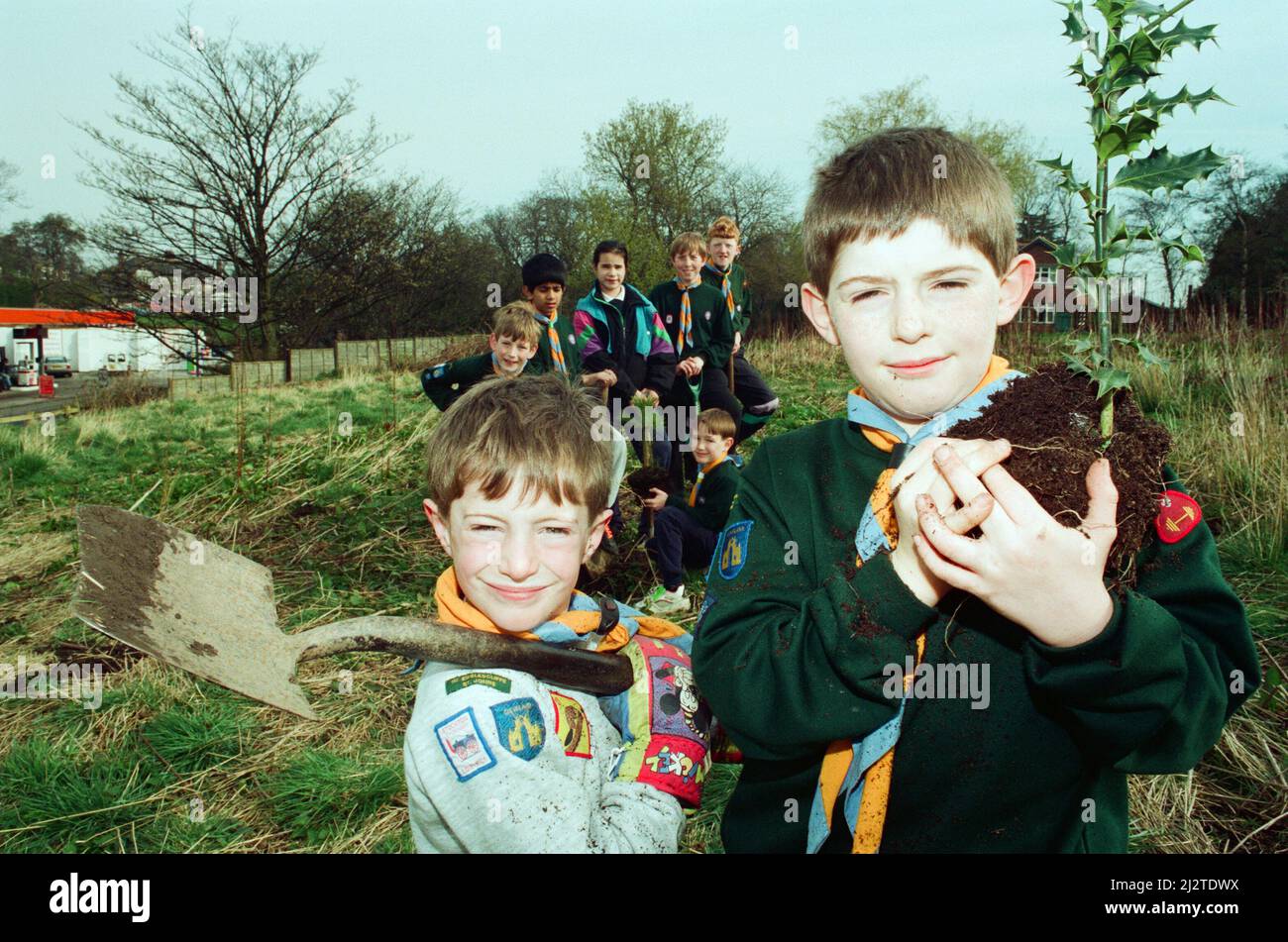 Planting tress, The Beavers, Cubs, Scouts and Guides from Egglescliffe ...