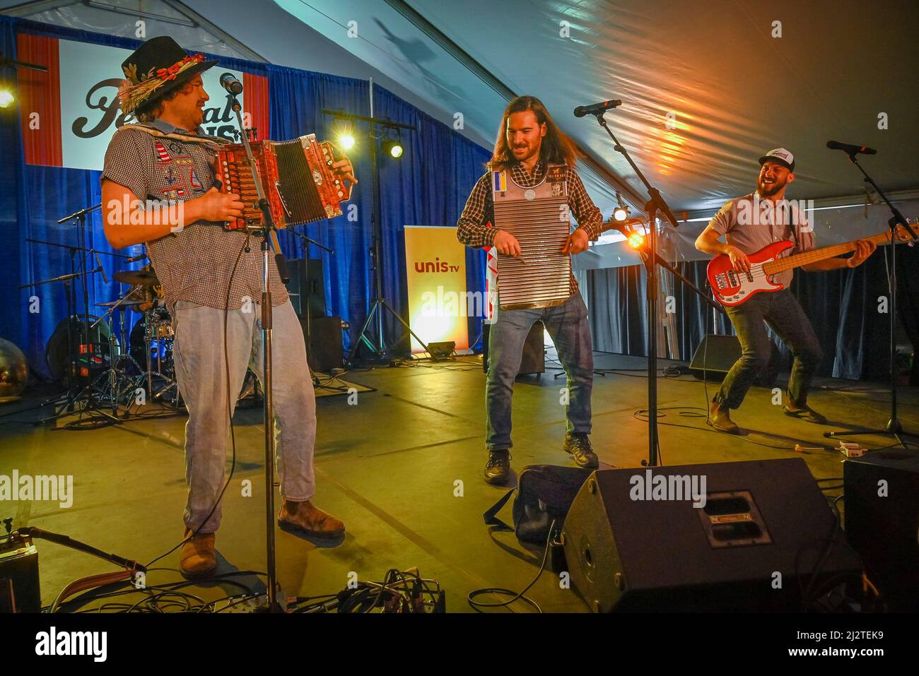 Le Winston Band, Festival du Bois, Maillardville, Coquitlam, British ...