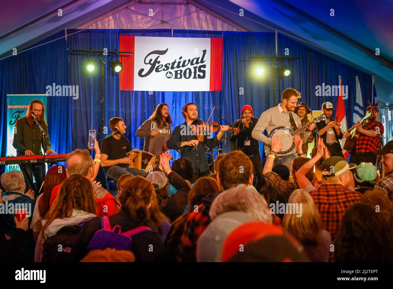 Quebecois musicians, Le Diable A Cinq with Le Winston Band, Festival du ...