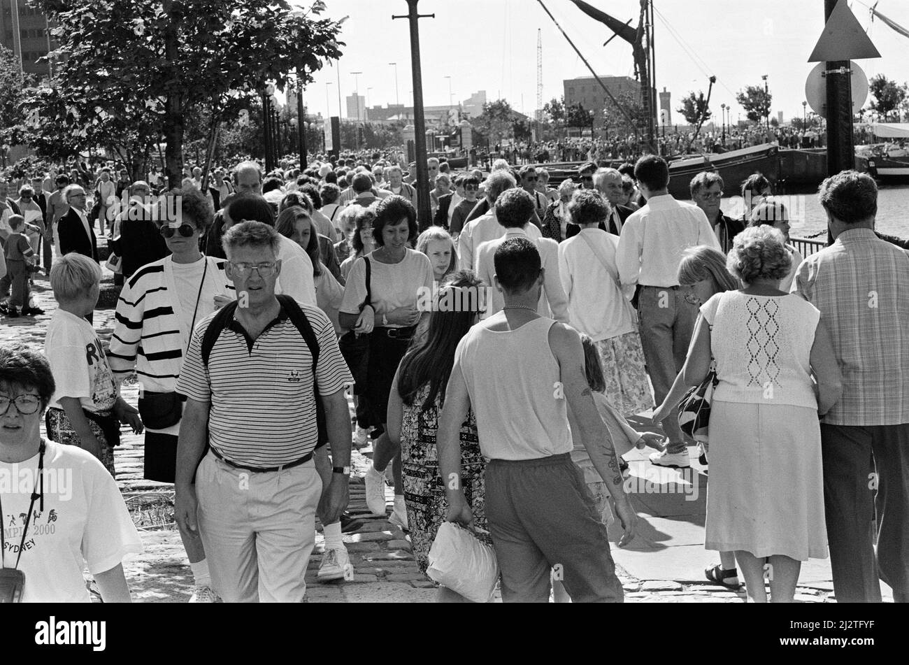 Liverpool albert dock 1990s Black and White Stock Photos & Images - Alamy