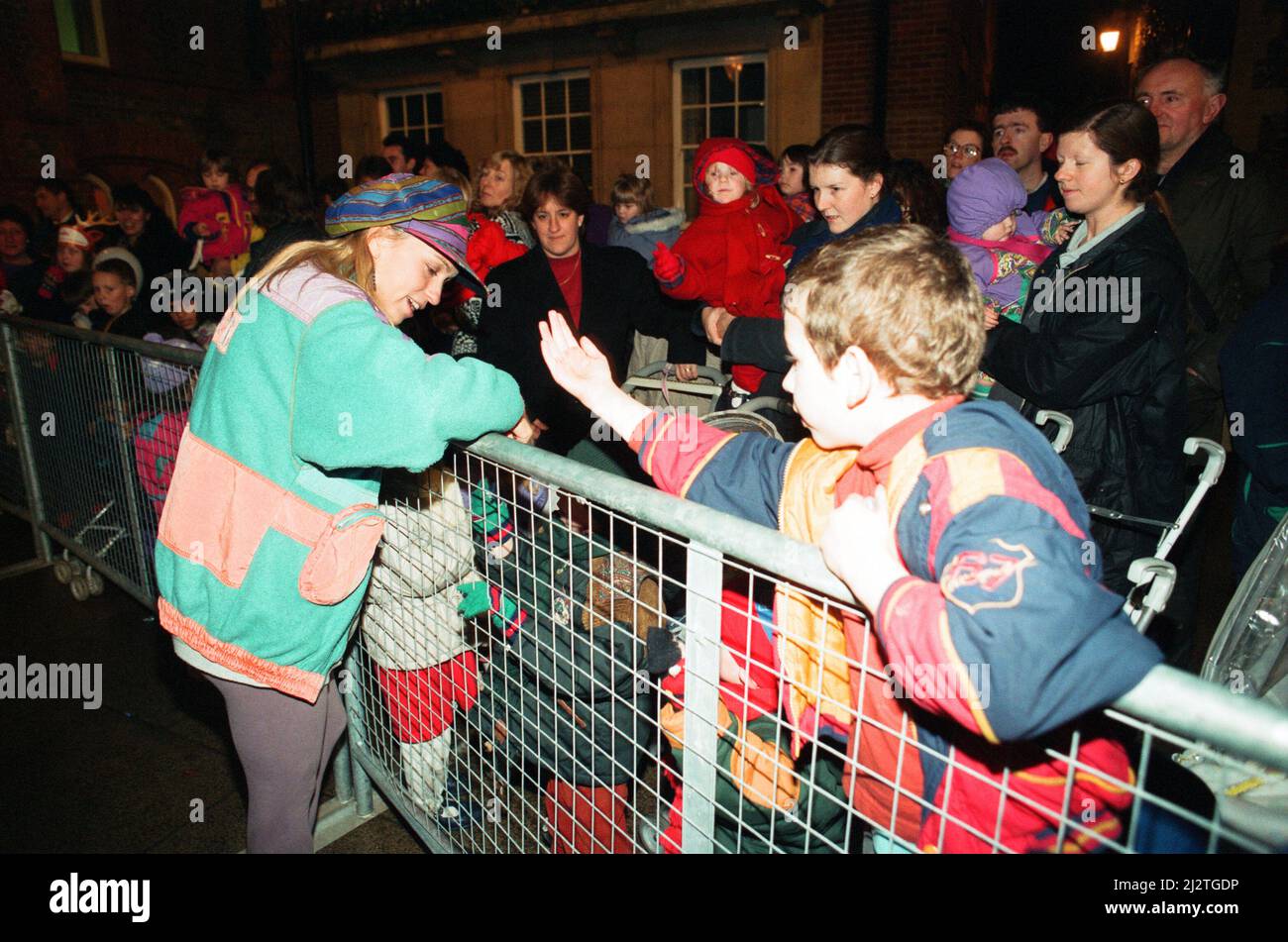 Michaela Strachan switches on the Christmas lights at Broad Street Mall ...