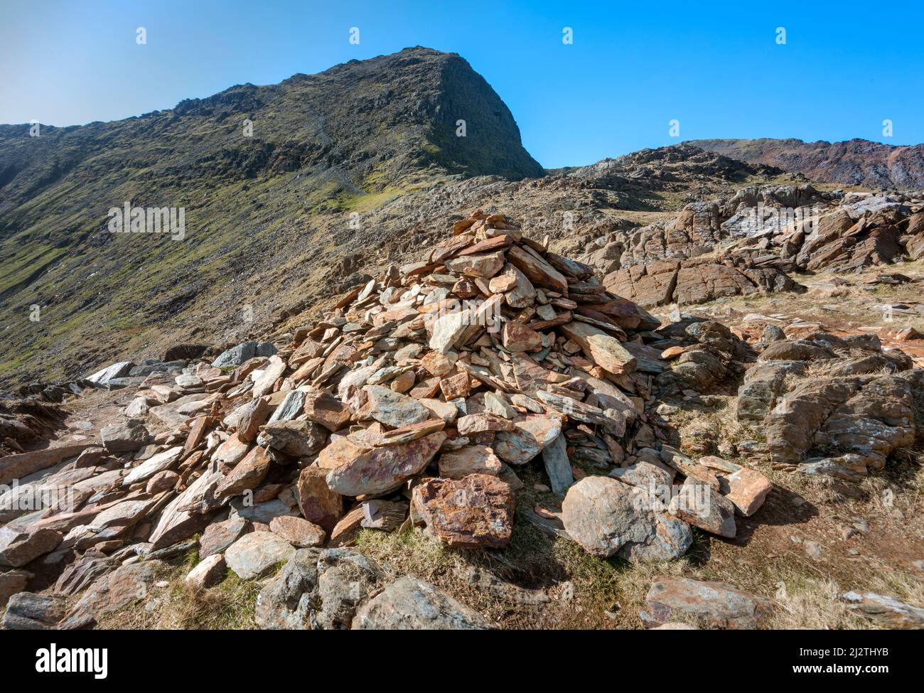 Narrow steep pathway and steps hi-res stock photography and images - Alamy