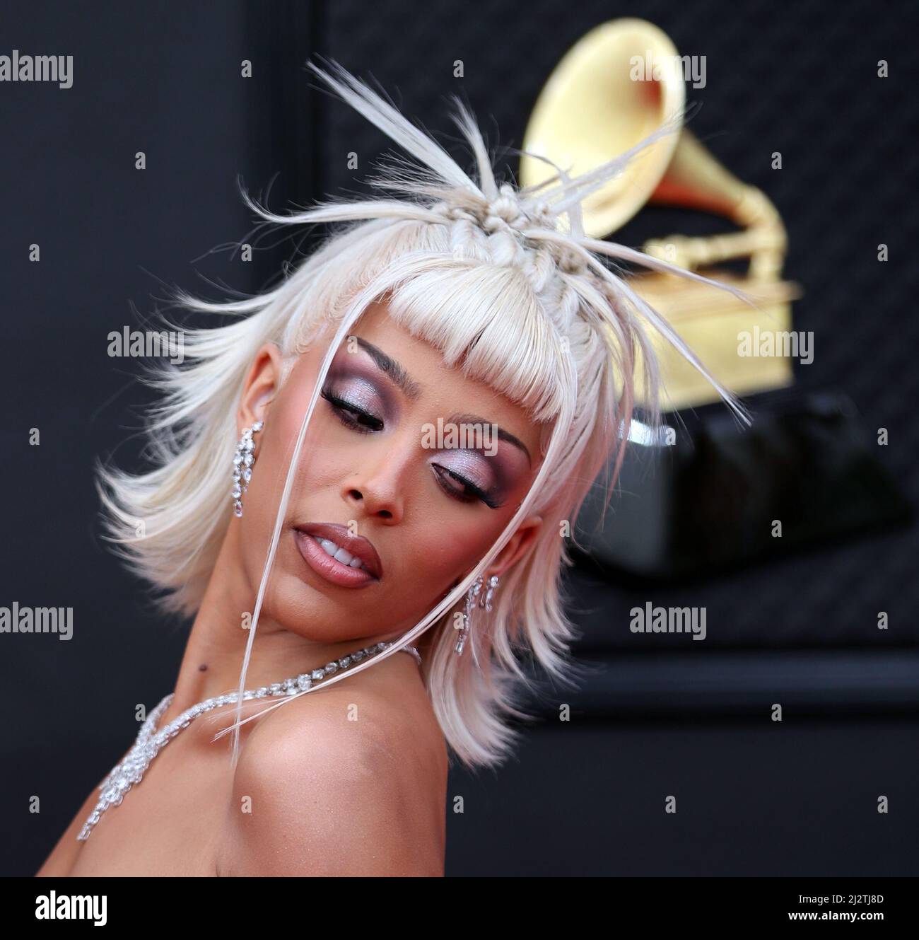 Doja cat red carpet hi-res stock photography and images - Alamy