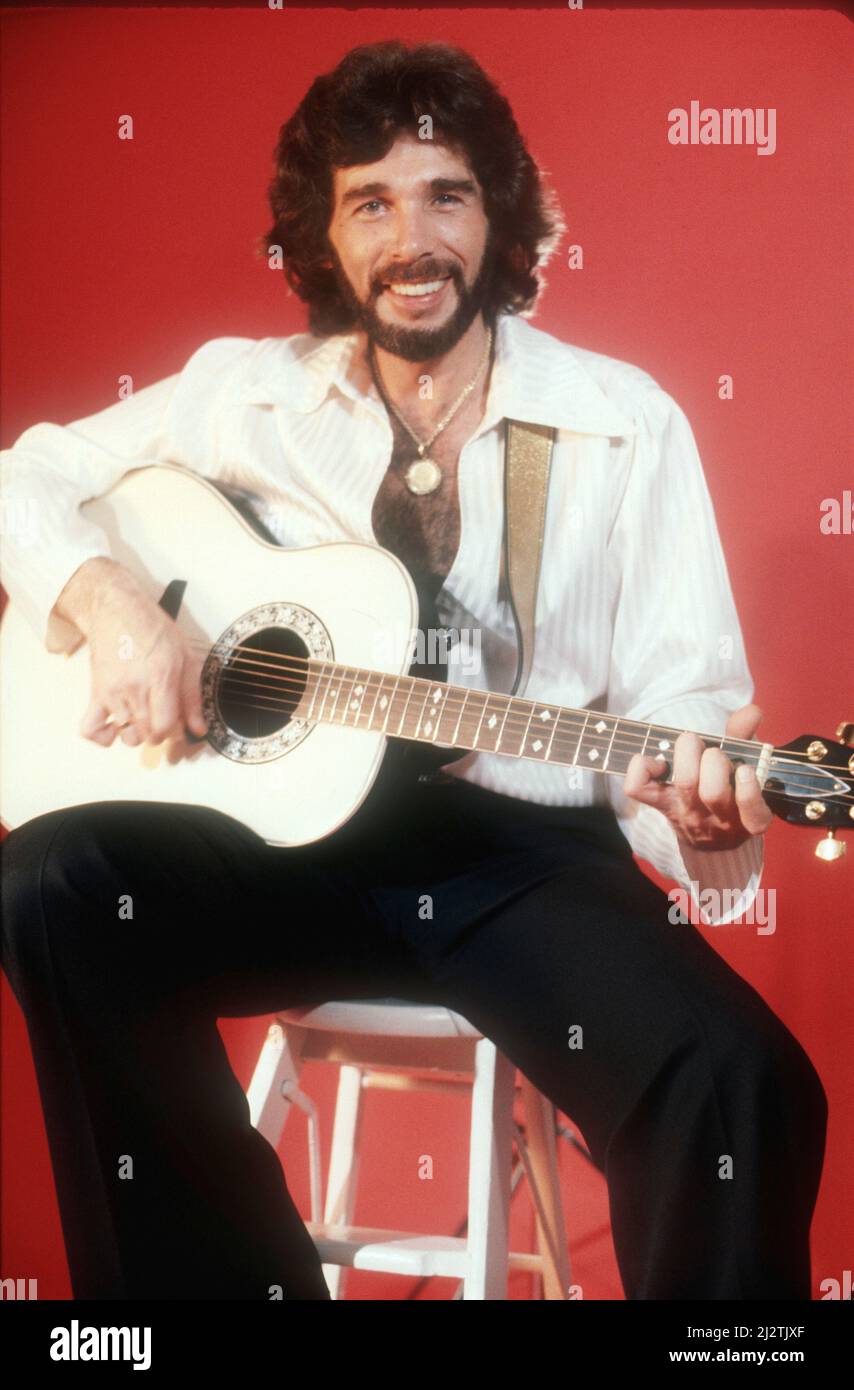 Eddie rabbit hi-res stock photography and images - Alamy