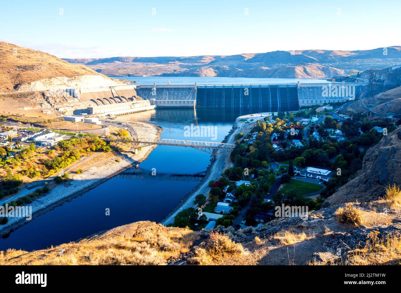 Grand coulee dam power plant hi-res stock photography and images - Alamy