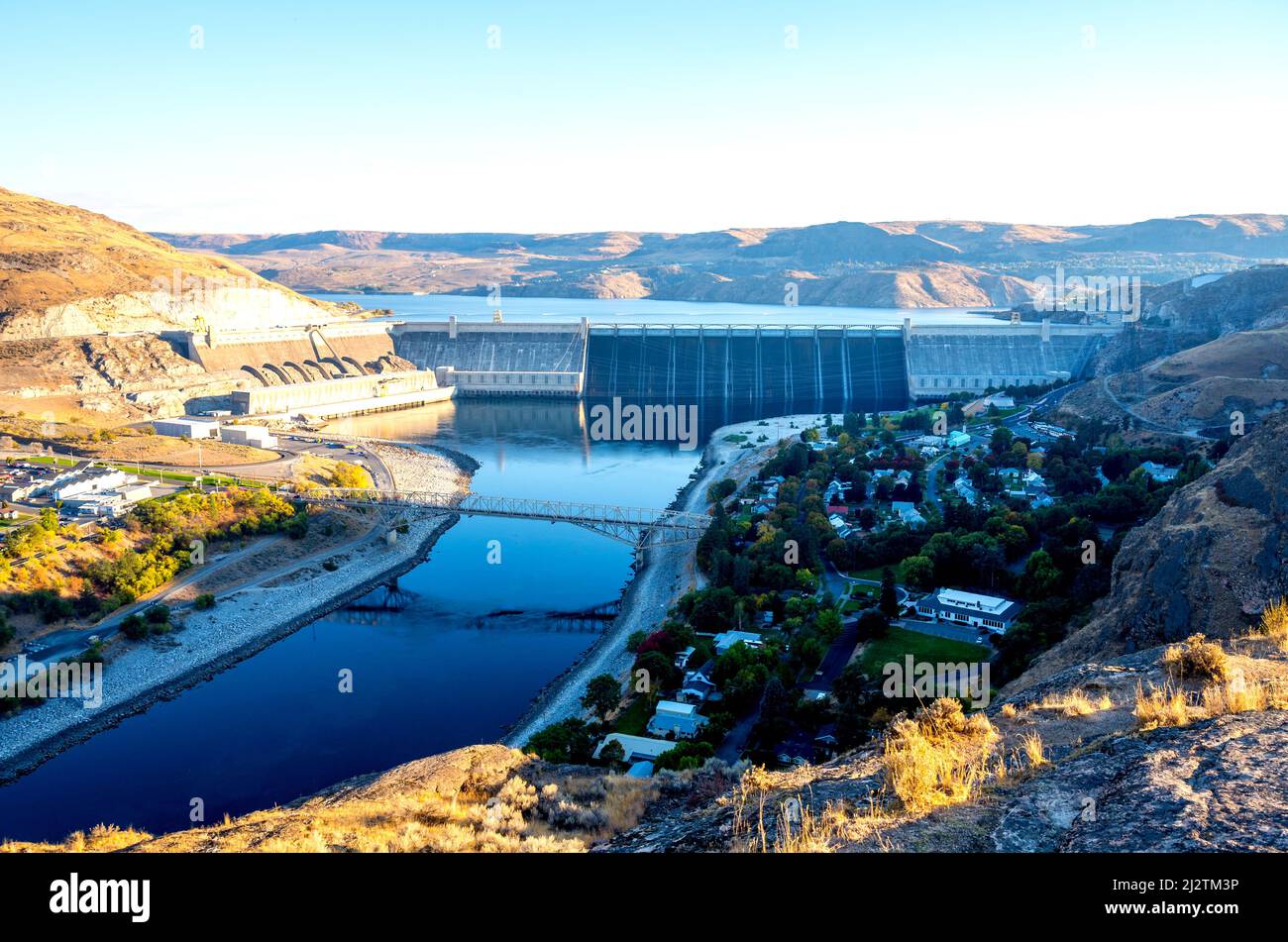 Grand coulee dam power plant hi-res stock photography and images - Alamy