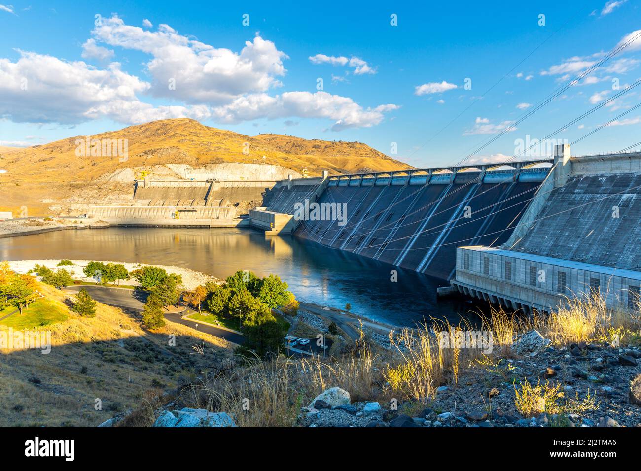 Grand Coulee Dam and Lake Columbia Stock Photo - Alamy