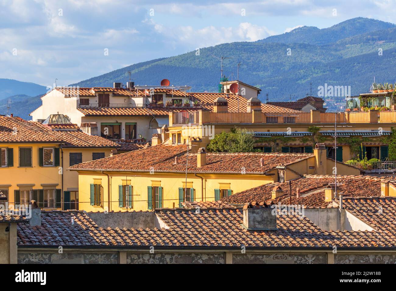 Residential building in an Italian city Stock Photo - Alamy