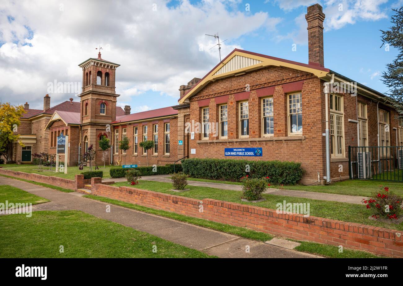 Large classroom primary hi-res stock photography and images - Alamy