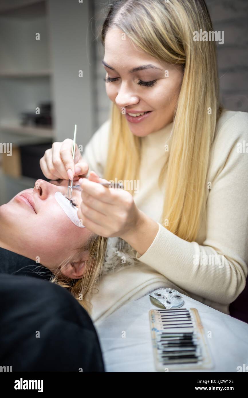 Close up master lash maker hi-res stock photography and images - Alamy