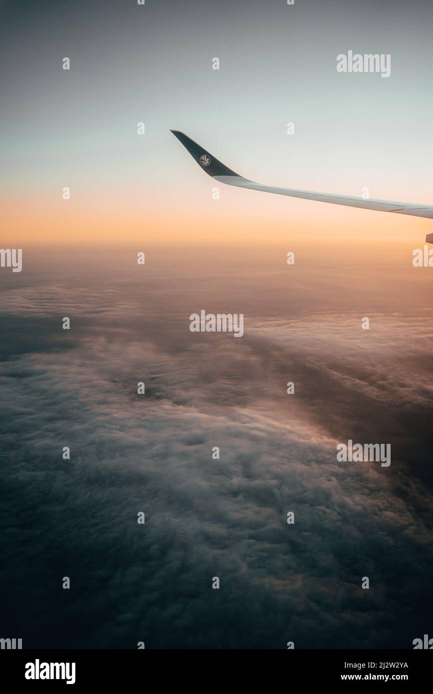 Plane aircraft in flight Stock Photo - Alamy