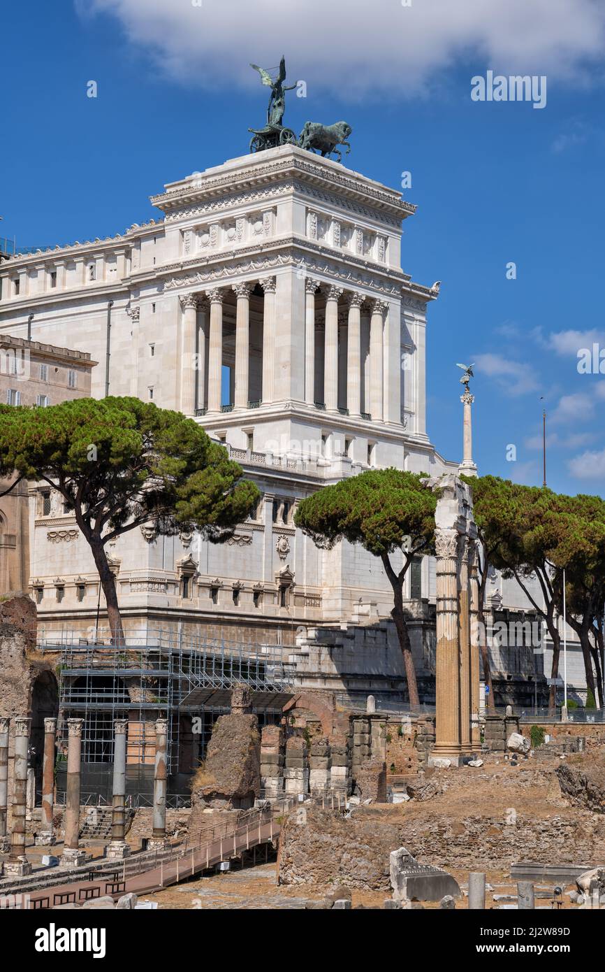 Altar of victory rome hi-res stock photography and images - Alamy