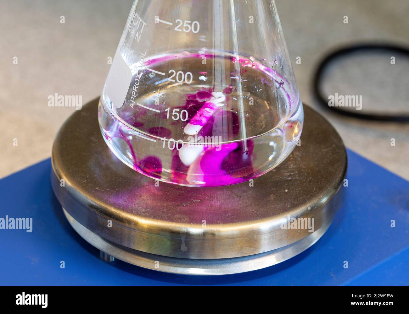 Redox titration hi-res stock photography and images - Alamy