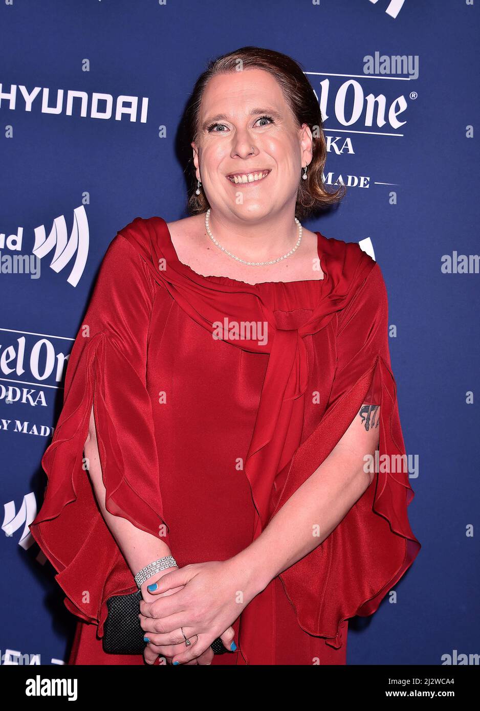 BEVERLY HILLS, CA - APRIL 02: Amy Schneider attends the 33rd Annual ...