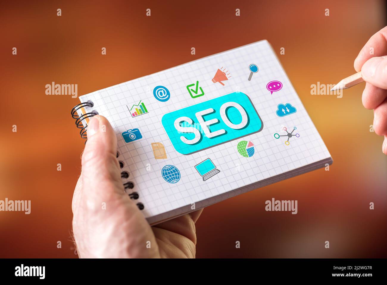 Hand drawing seo concept on a notepad Stock Photo - Alamy