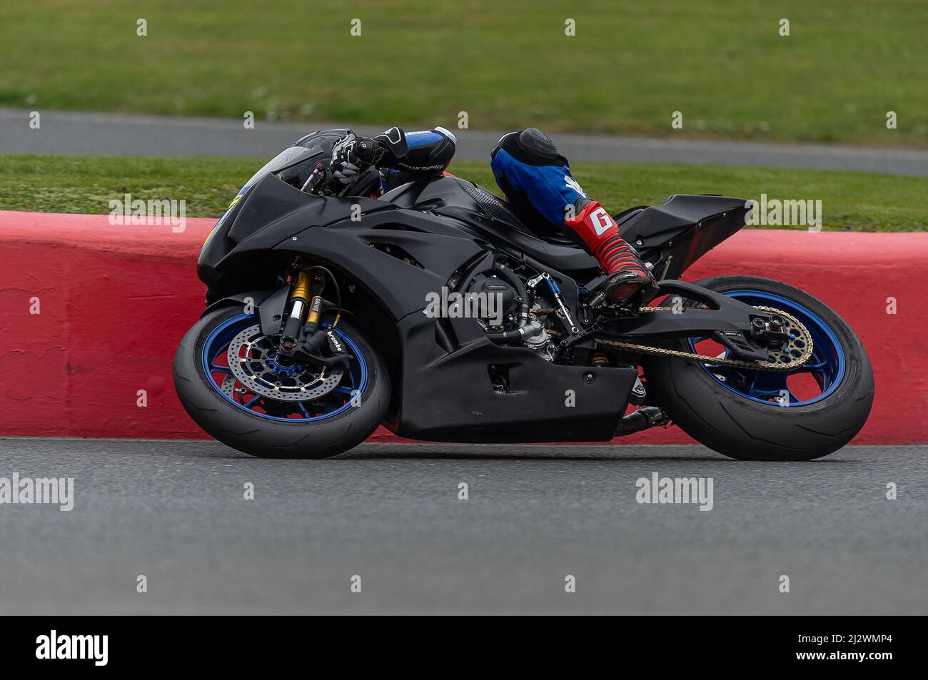 Motorcycle Racing at Mallory Park Stock Photo - Alamy