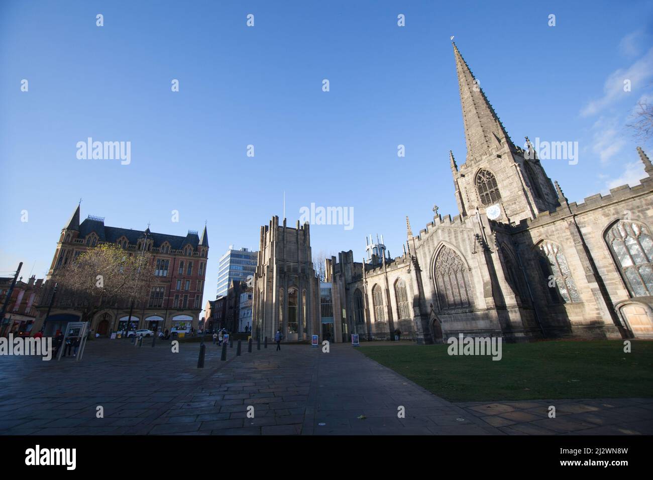 Sheffield cathedral hi-res stock photography and images - Alamy