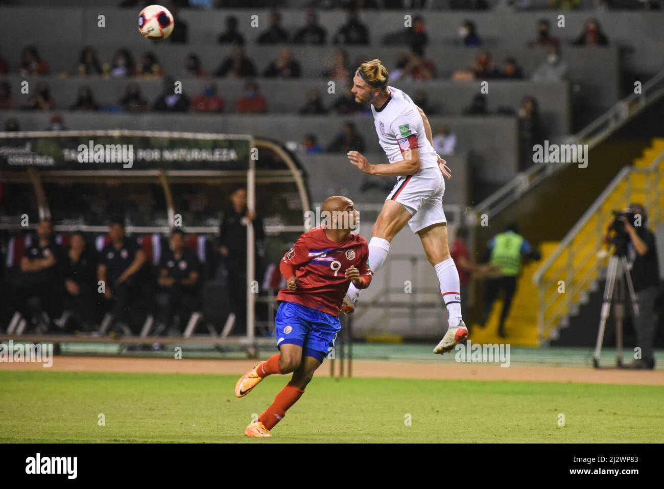 Walker zimmerman soccer hi-res stock photography and images - Alamy