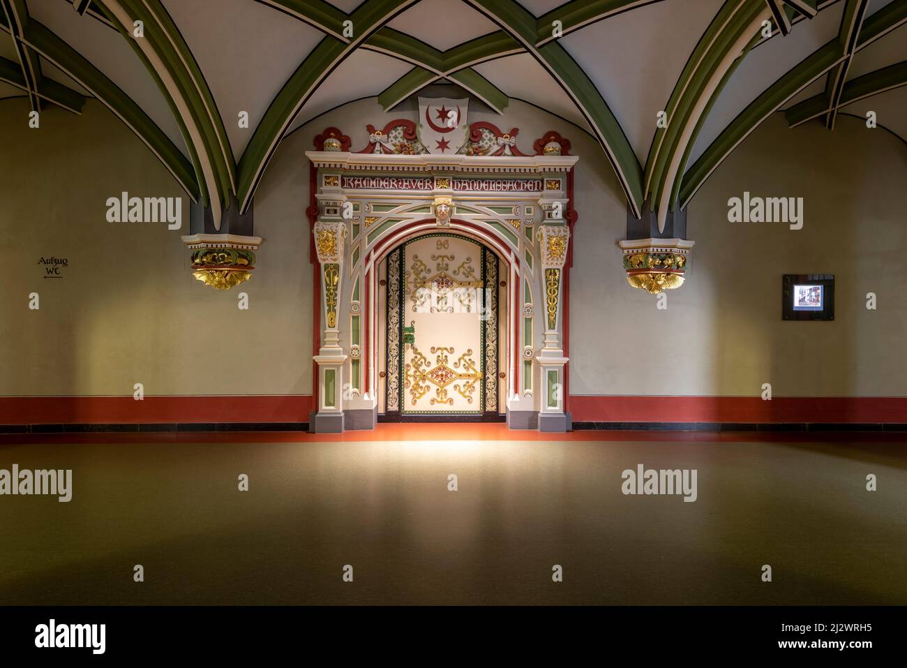 Courtroom interior architecture hi-res stock photography and images - Alamy