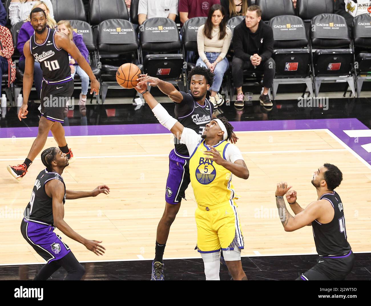 Golden state warriors 2022 match hi-res stock photography and images ...
