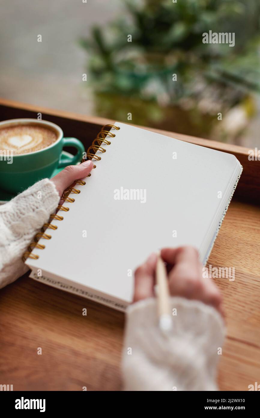 Bullet writing hi-res stock photography and images - Alamy