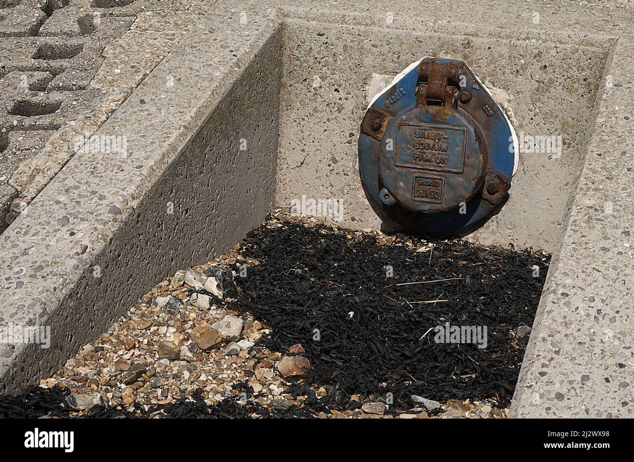 Flap valve hi-res stock photography and images - Alamy