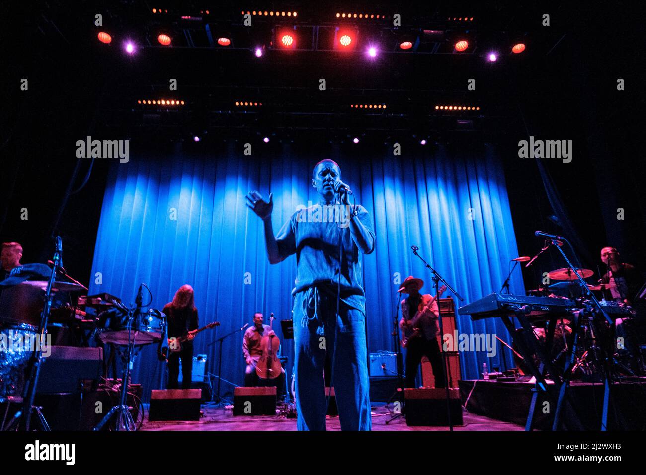 Rhye singer hi-res stock photography and images - Alamy