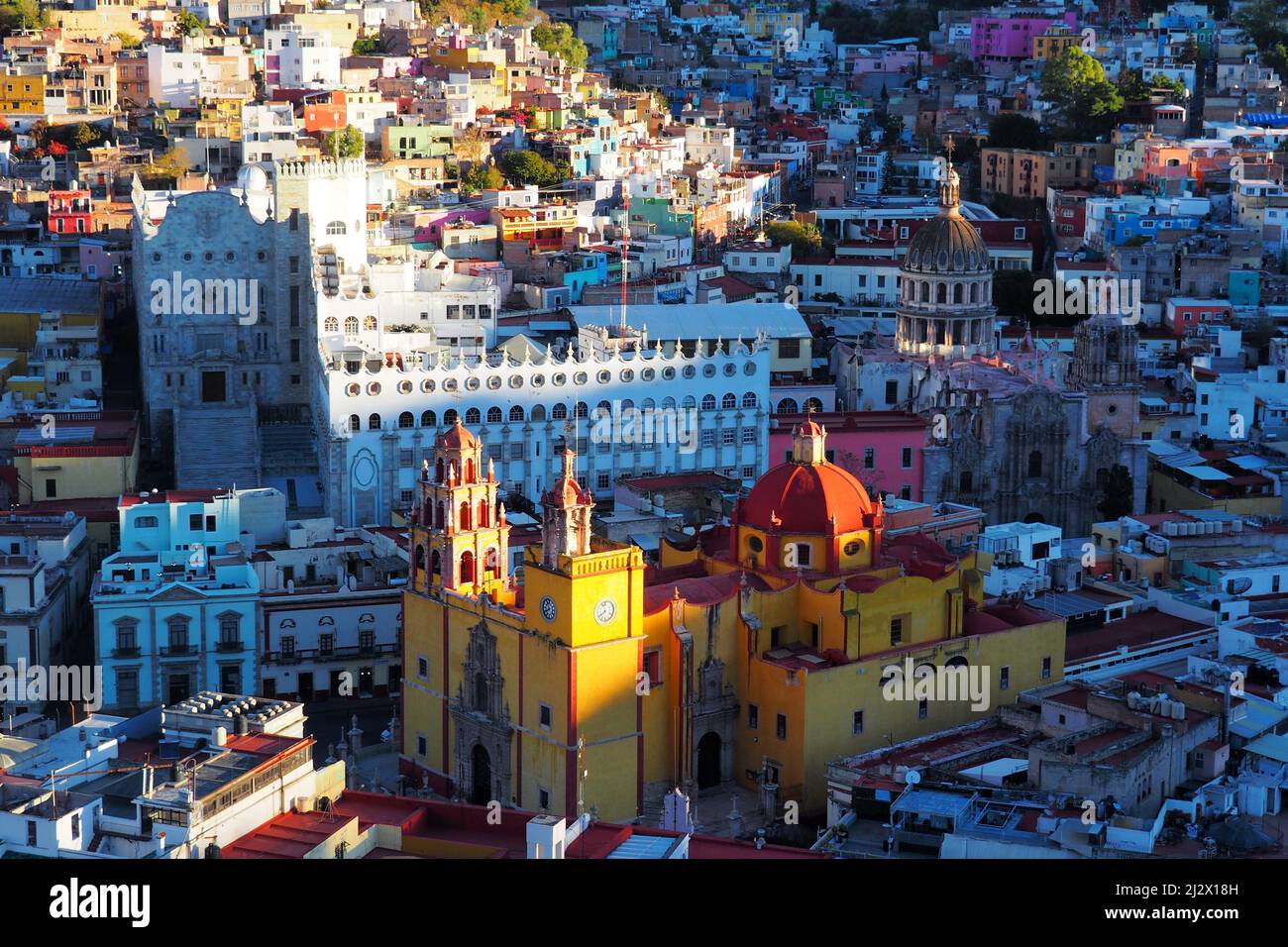 Deserted view city centre hi-res stock photography and images - Alamy