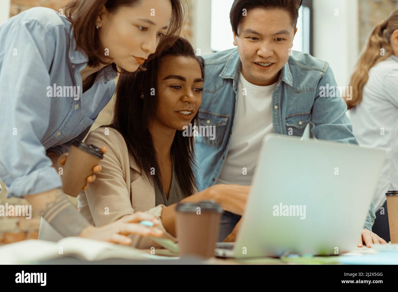 International students office hi-res stock photography and images - Alamy
