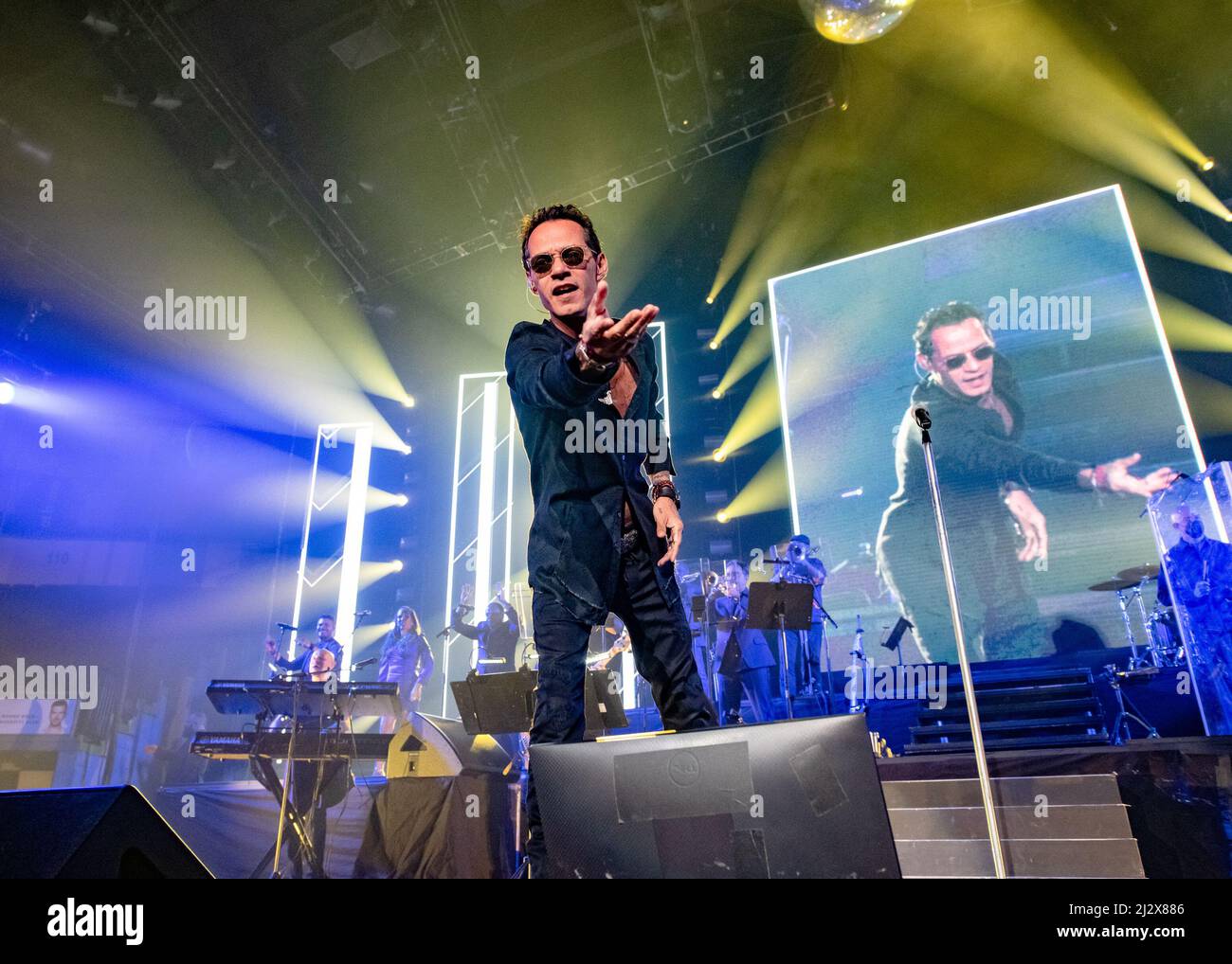 Marc Anthony performs during his Palla Voy Concert Tour at the HEB ...
