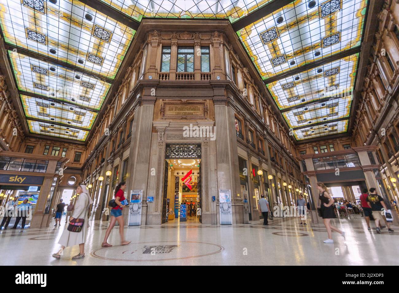 Rome, Galleria Alberto Sordi shopping arcade Stock Photo - Alamy