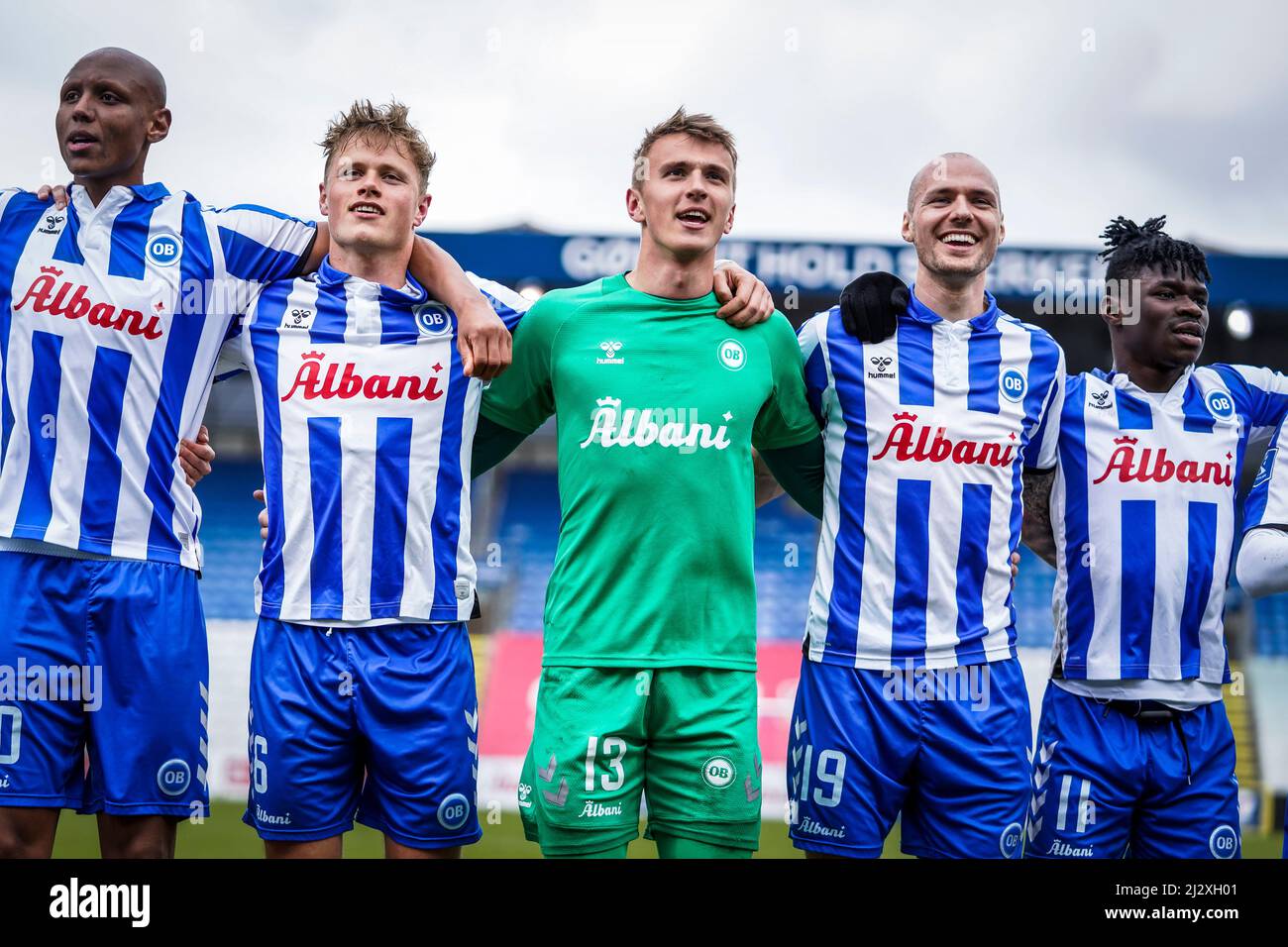 1 2 ob hi-res stock photography and images - Alamy