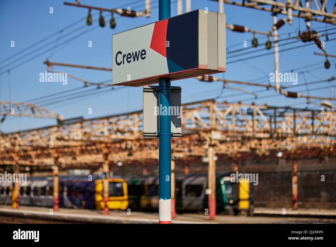 Crewe, Cheshire. Crewe railway station Stock Photo - Alamy
