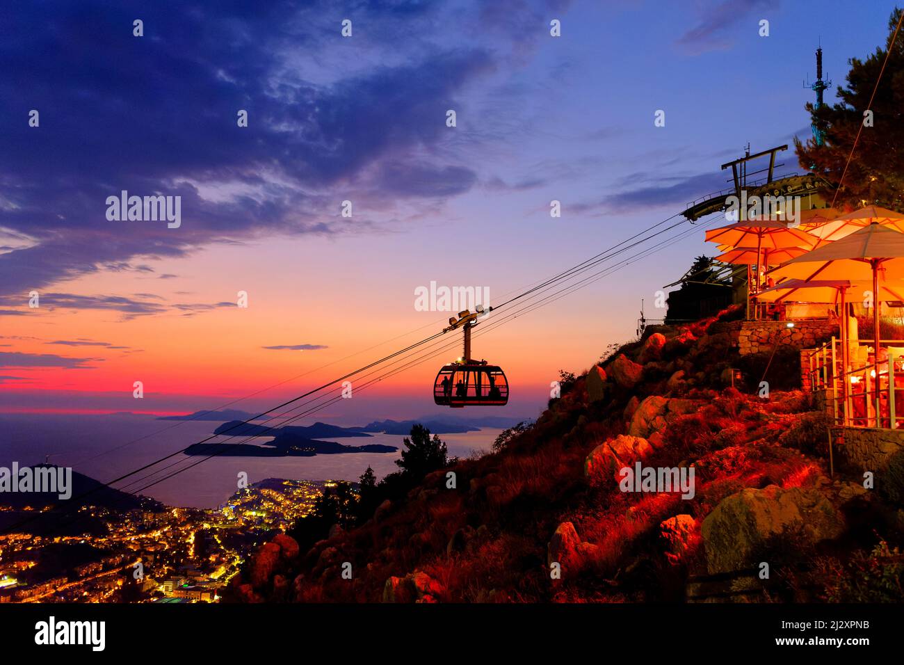 A cable car approaches the upper station on Mount Srd, Dubrovnik ...