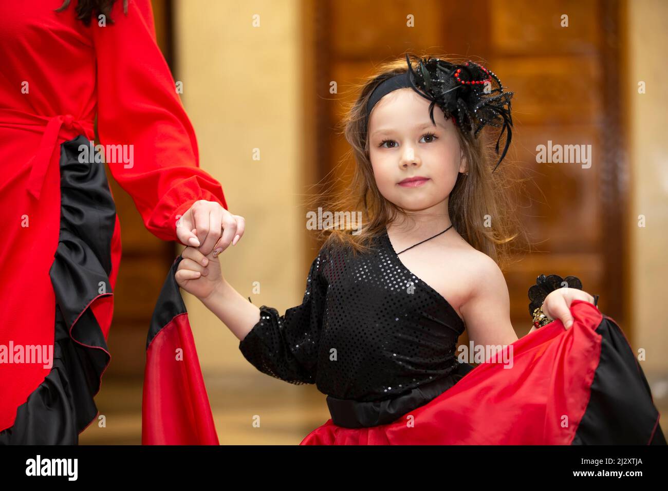 Little girl in Spanish national costume Stock Photo - Alamy