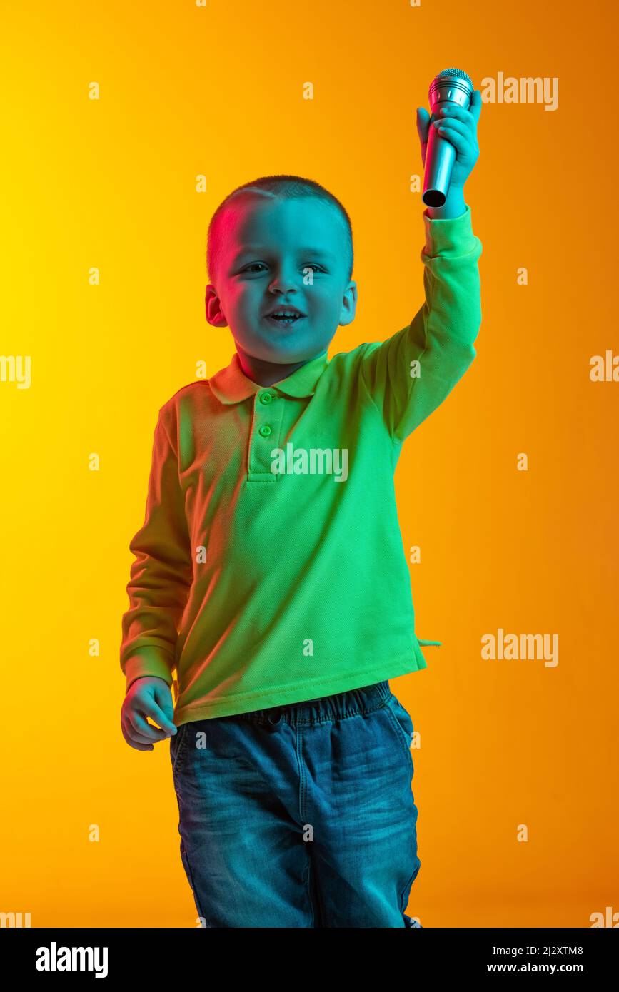 Funny kid microphone High Resolution Stock Photography and Images - Alamy